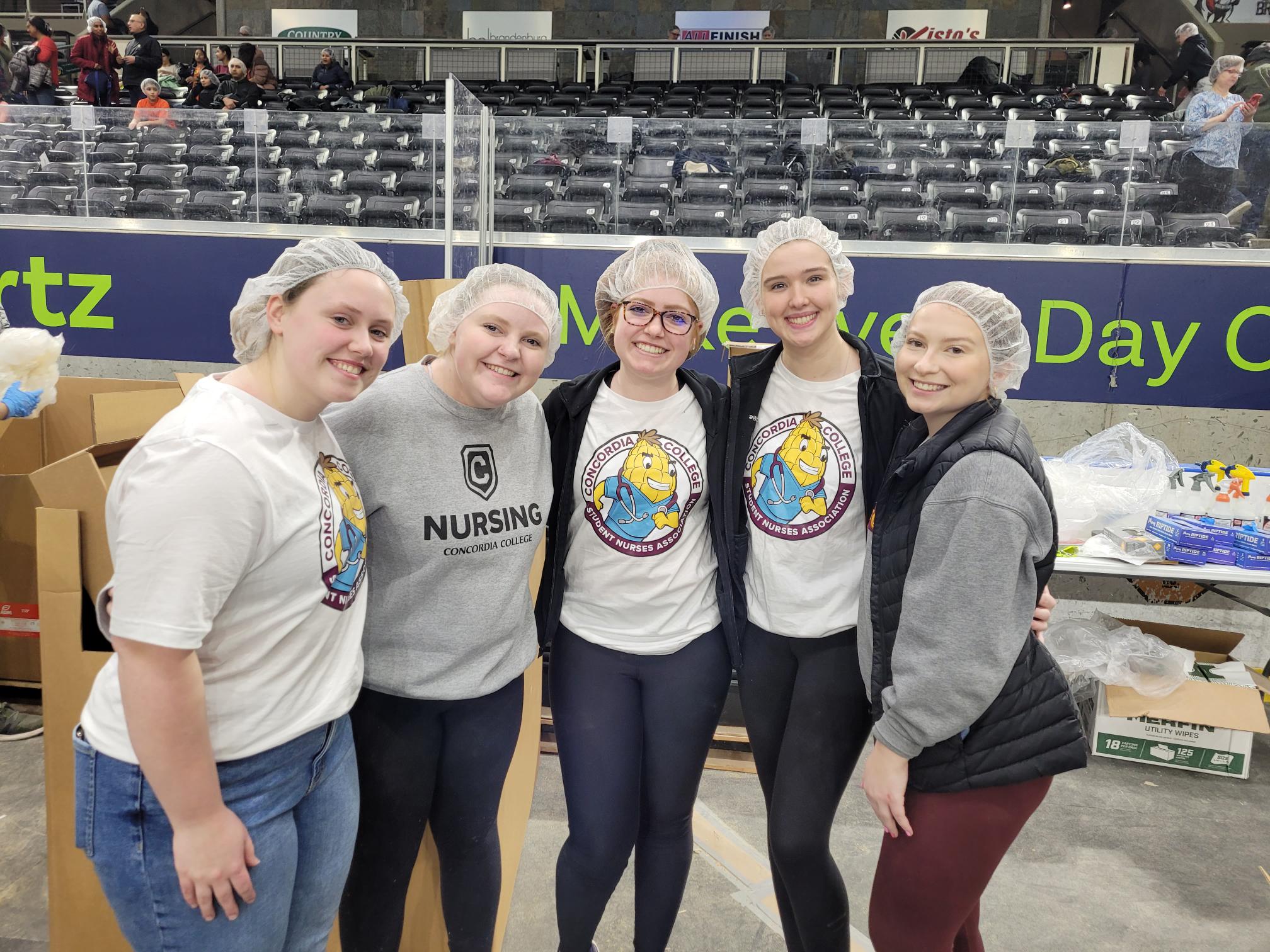 Three groups earn awards for community engagement | 独家黑料