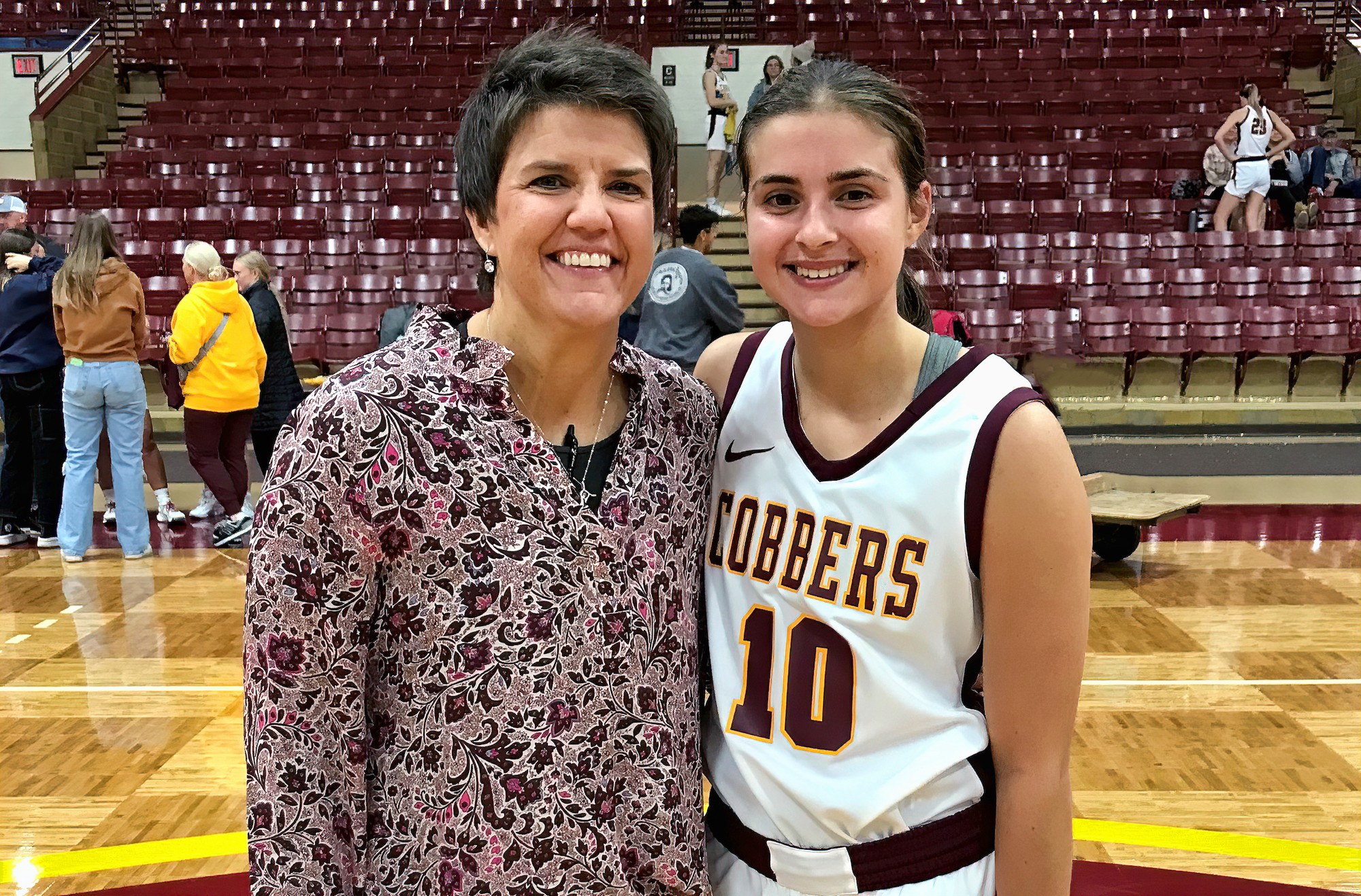 Full-Court Family | Laurie (Baldwin) Sieben ’96 and Carlee Sieben ’25 ...